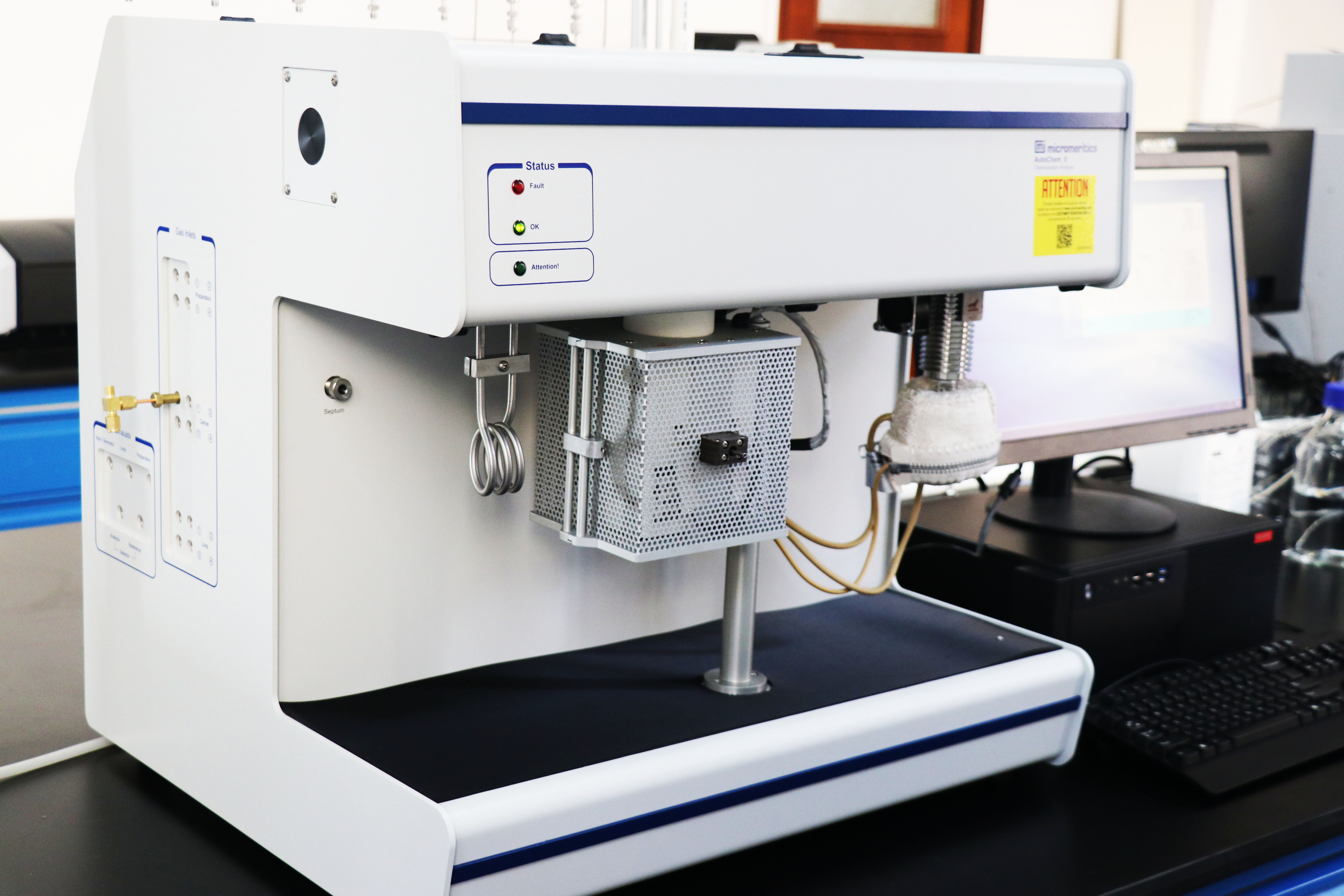 Facilities-能源与环境小分子催化研究中心